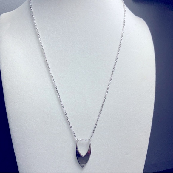 chisel | Jewelry | Geometric Shaped Chisel Pendant Necklace Gp 8 Chain ...